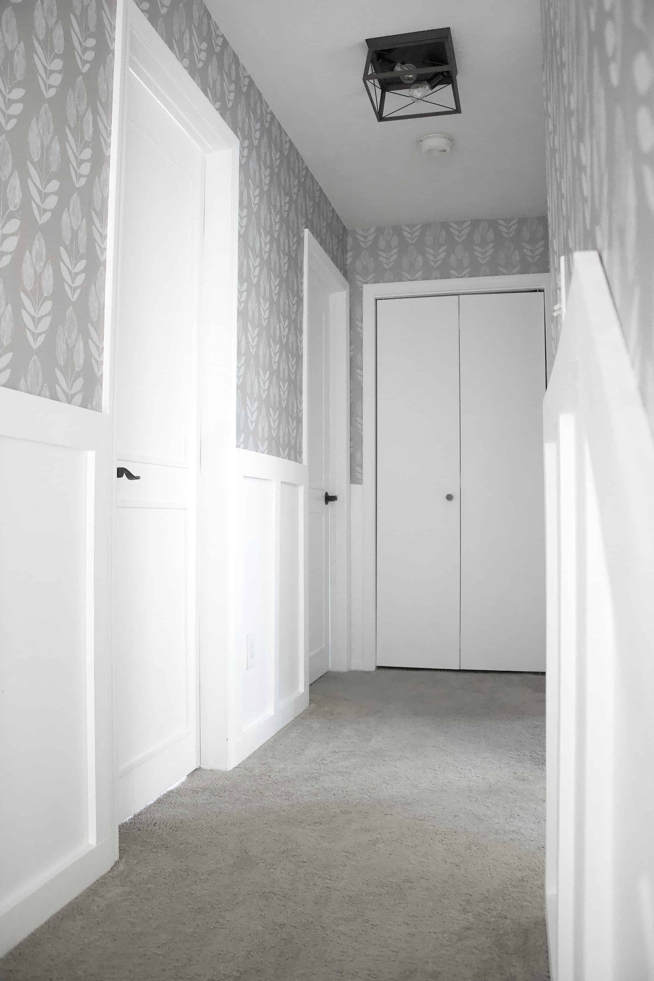 Updating interior doors: Hallway renovation. Materials & tutorial included