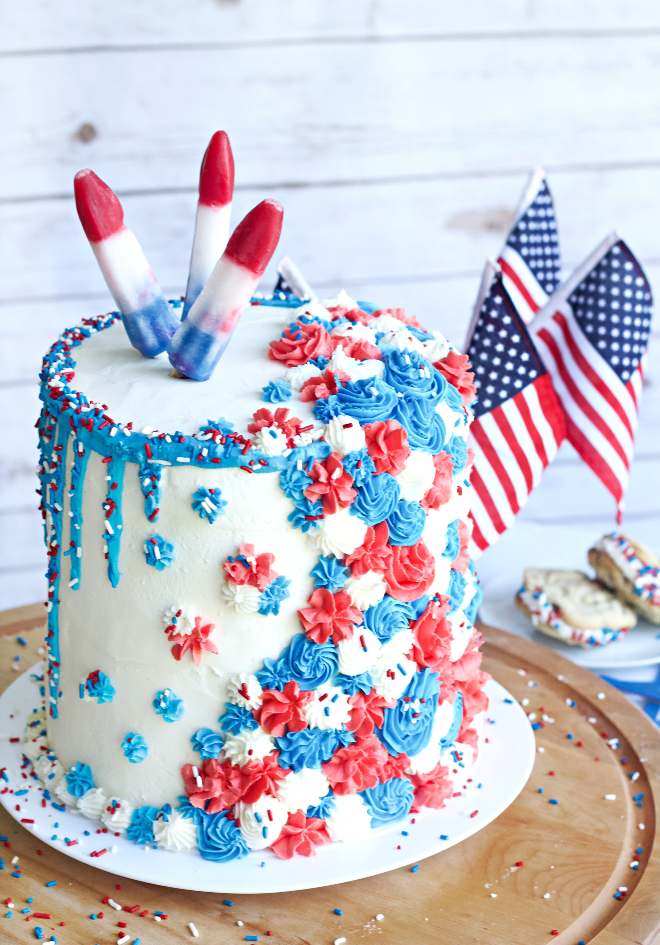 Easy 4th of July Cake Frosting Tutorial for a Big WOW Factor!