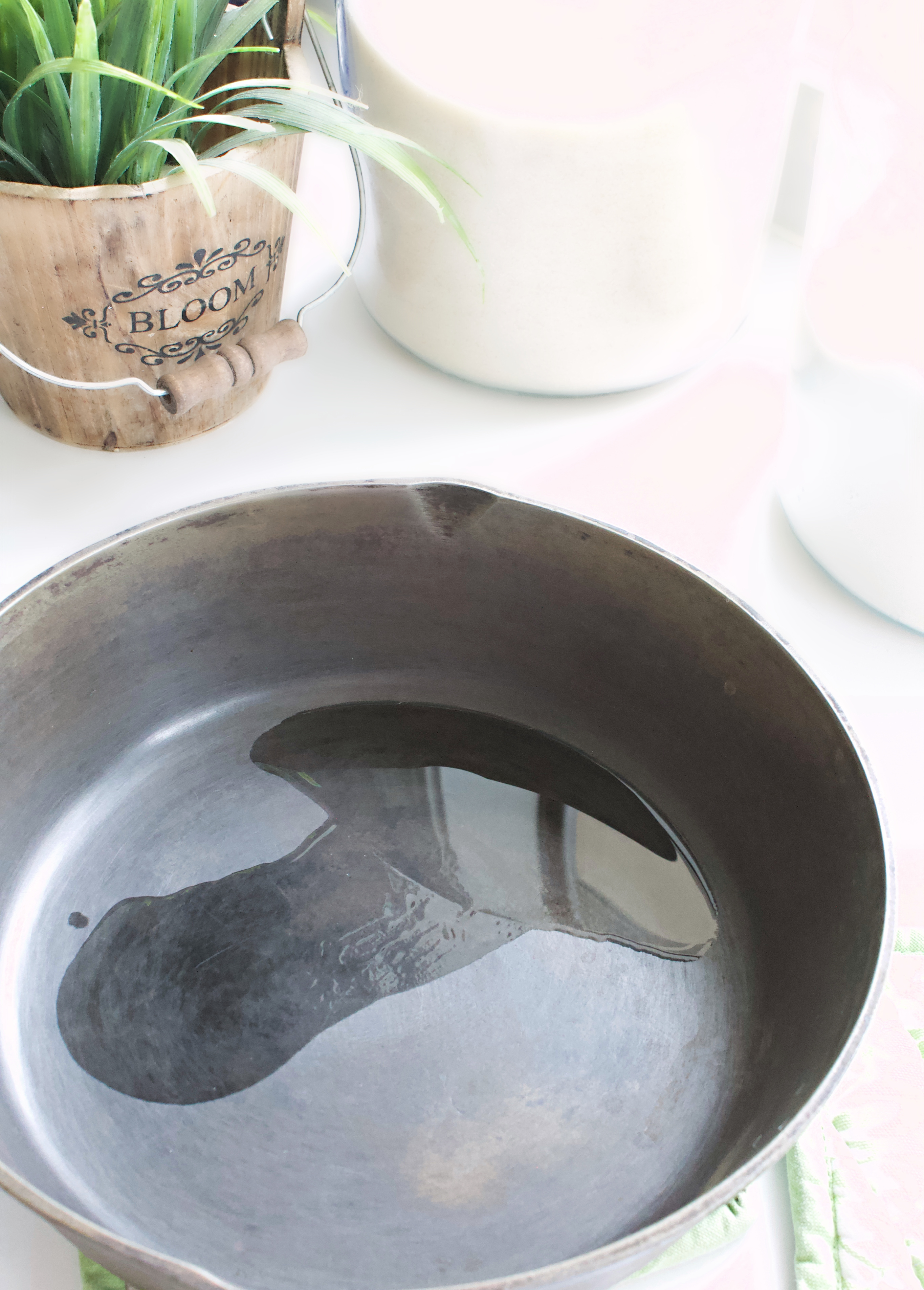 How To Season and Restore A New or Rusty Cast Iron Skillet