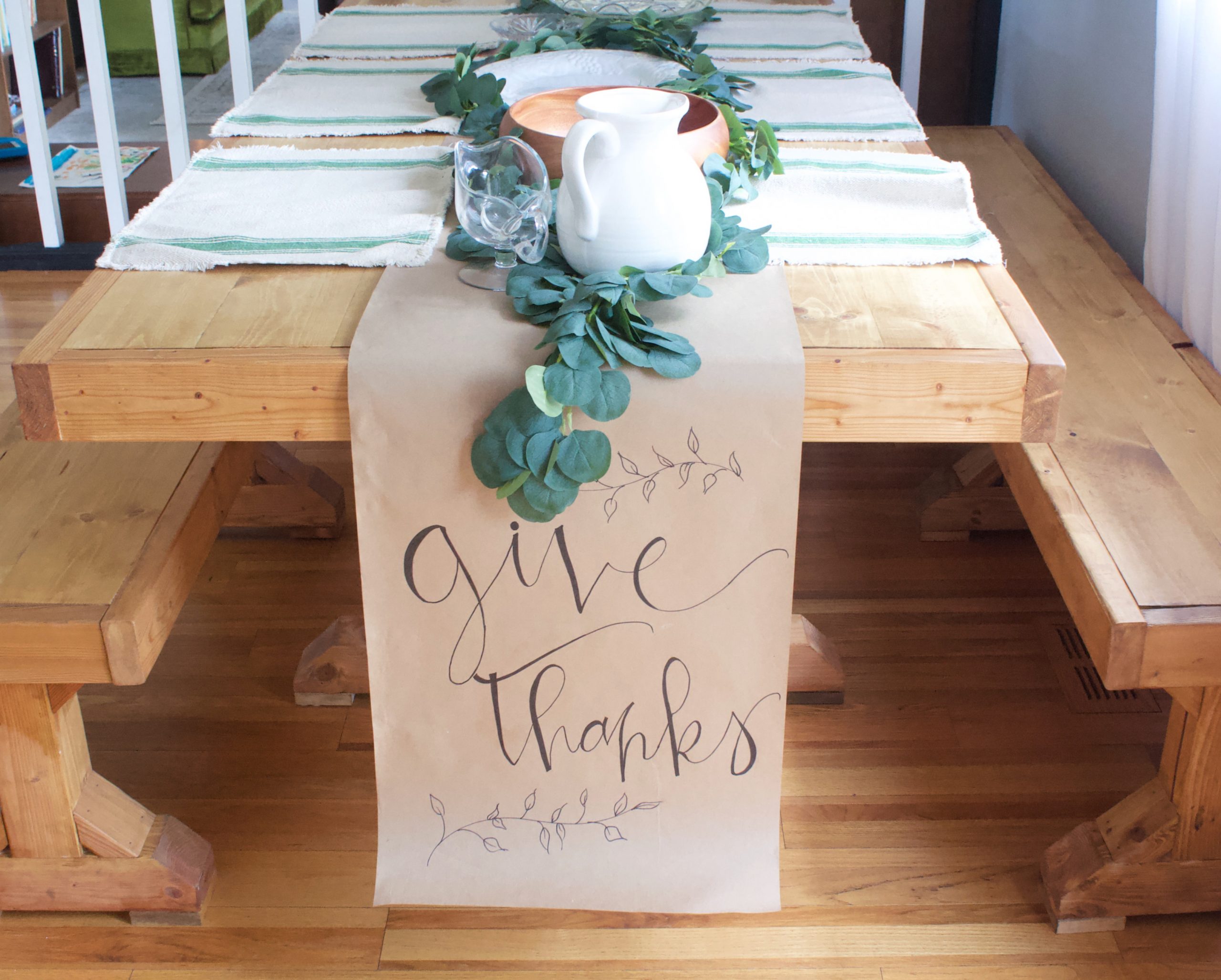 A Cozy Family Thanksgiving with all the Fixings | Recips, Ideas, and Links