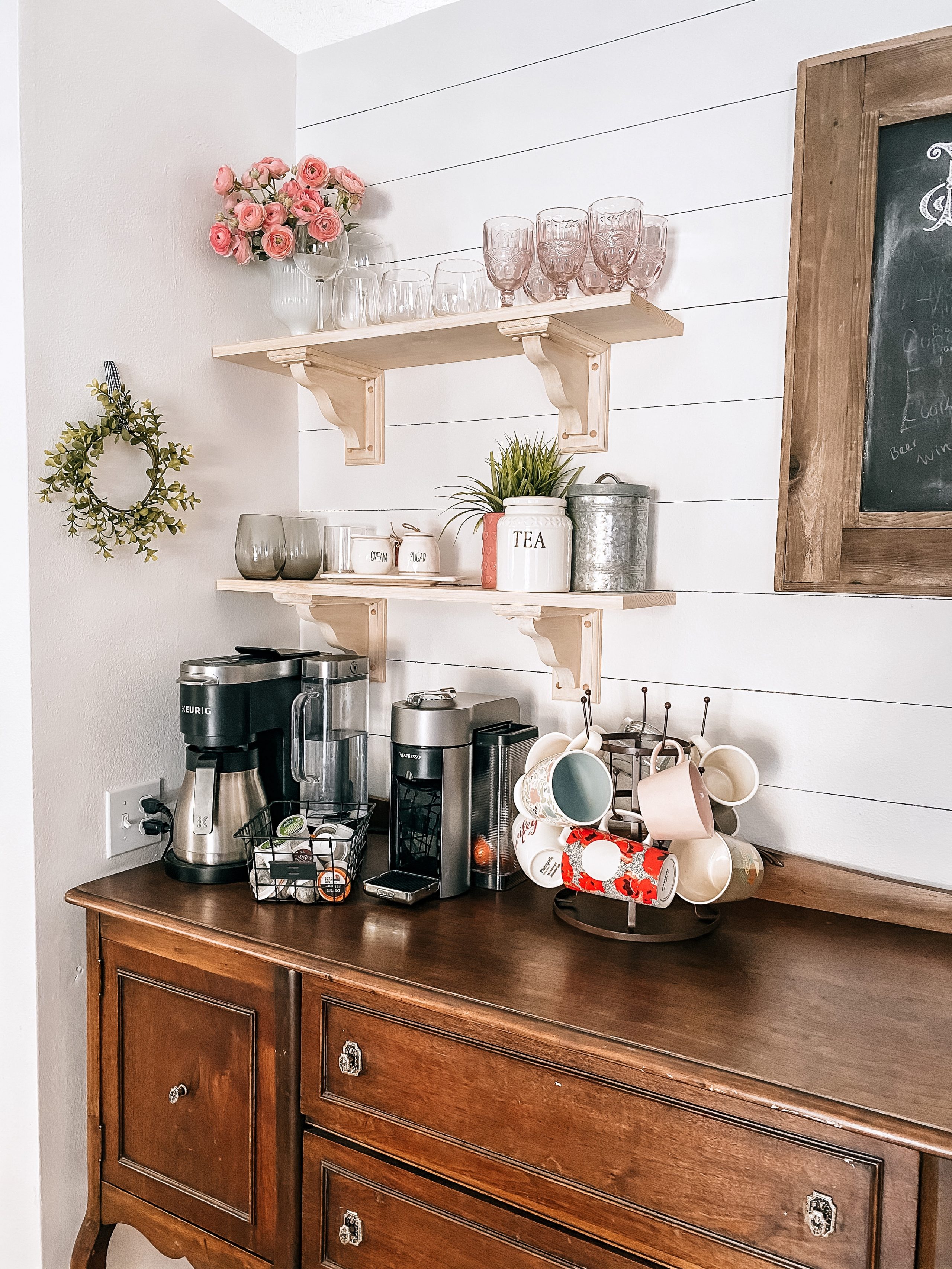 $5 Faux Shiplap | How-To Draw A Sharpie Shiplap Wall That Will Wow