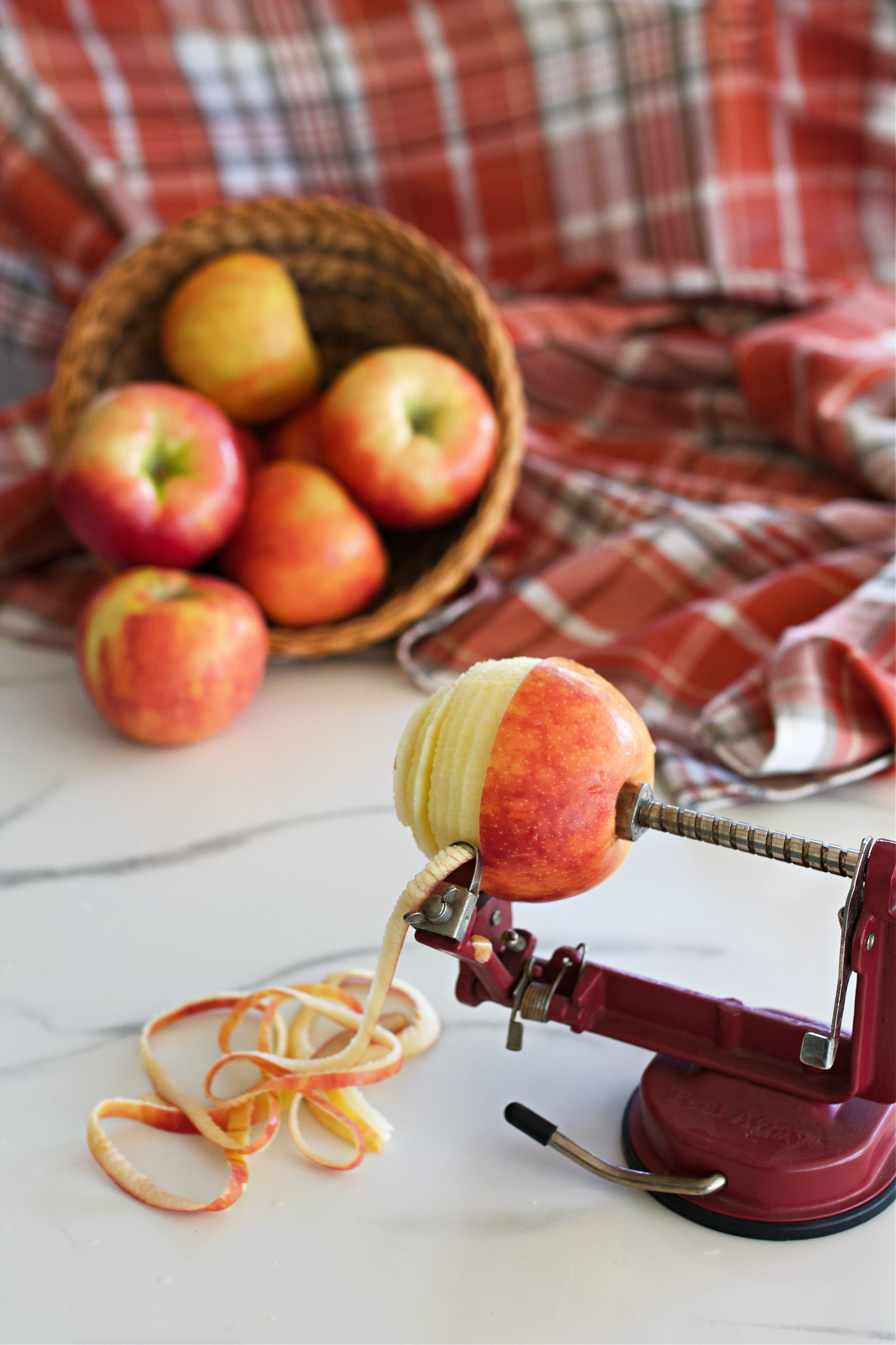 Easy Apple Cinnamon Muffins Recipe With Crumb Topping