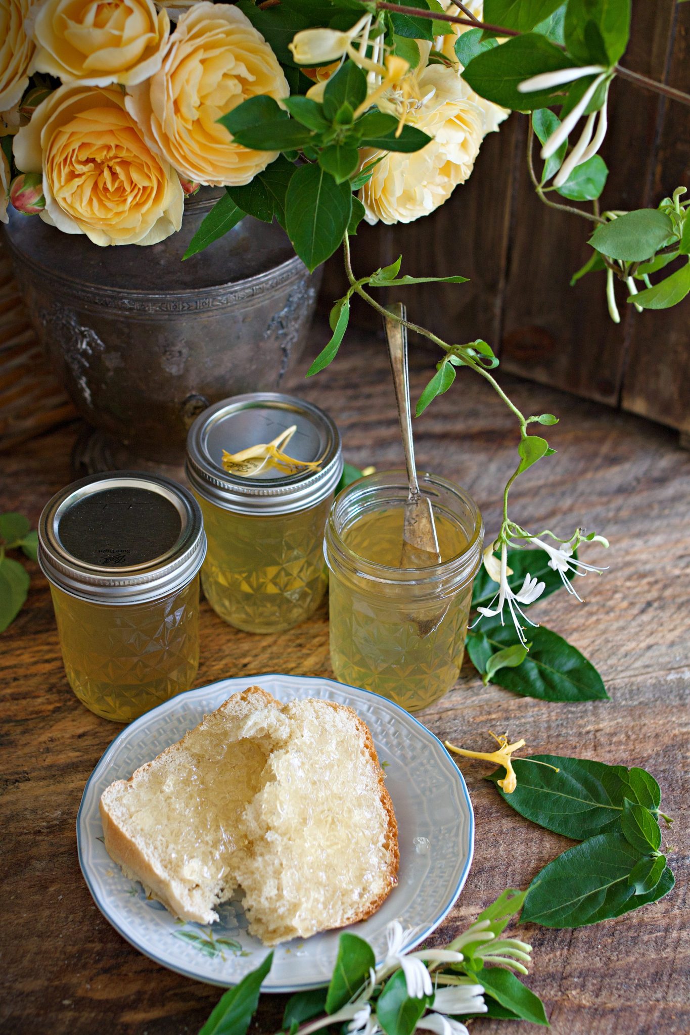 Honeysuckle Jam Recipe: The Flavor of Summer in a Jar