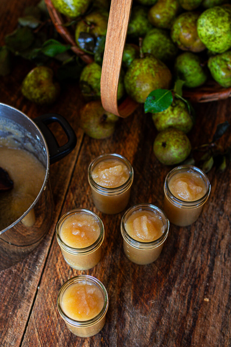 Great Grandma's Cozy, Easy Pear Butter Recipe